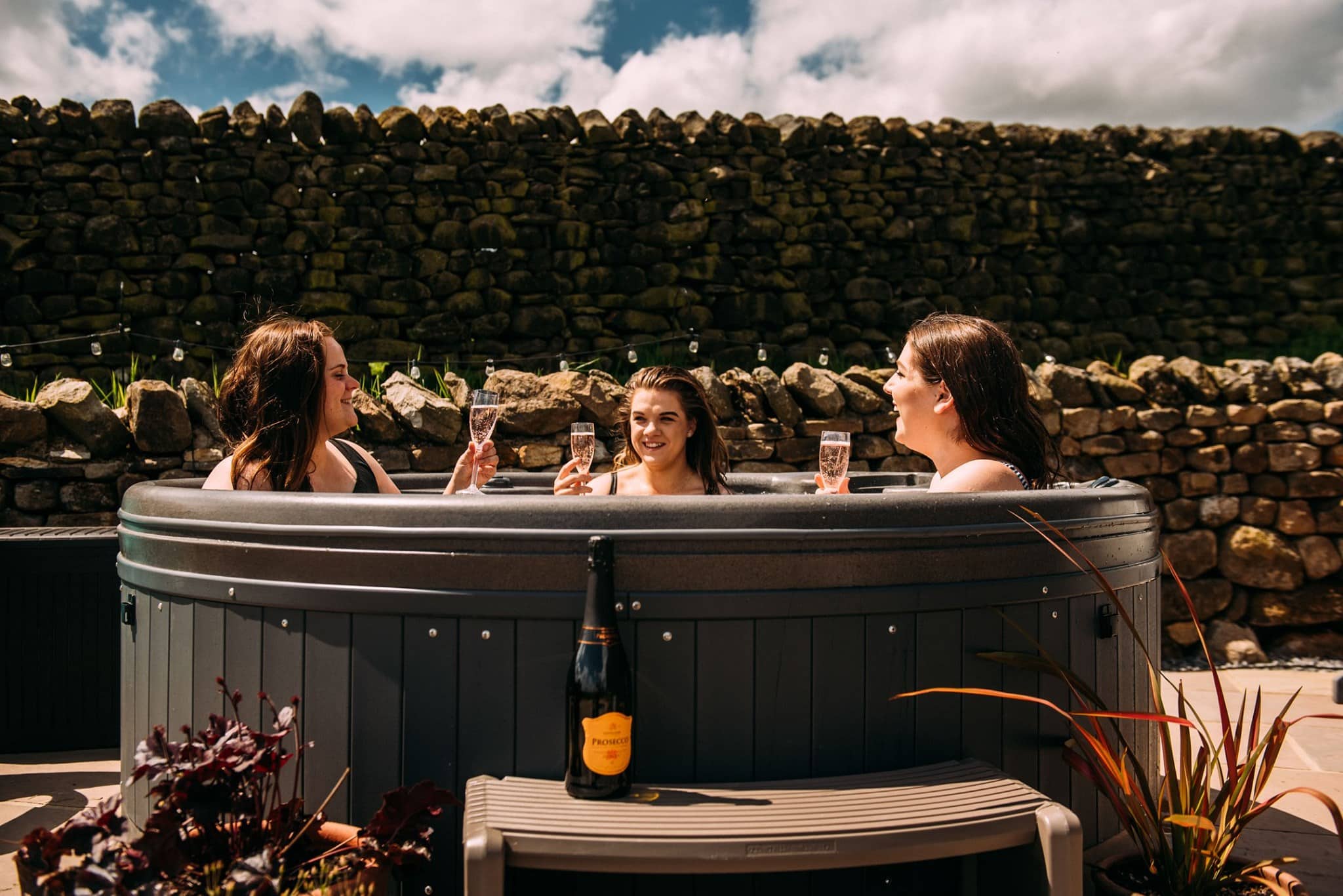 RotoSpa Serenity HSG282 Compliant hot tub| RotoSpa