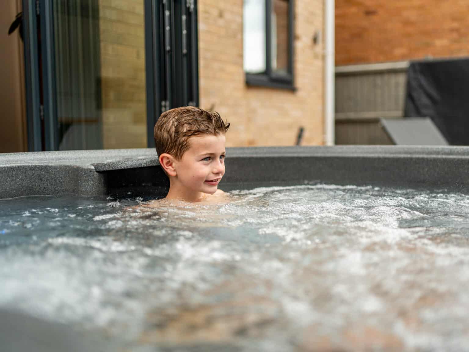 Orbis | Round hot tub | RotoSpa