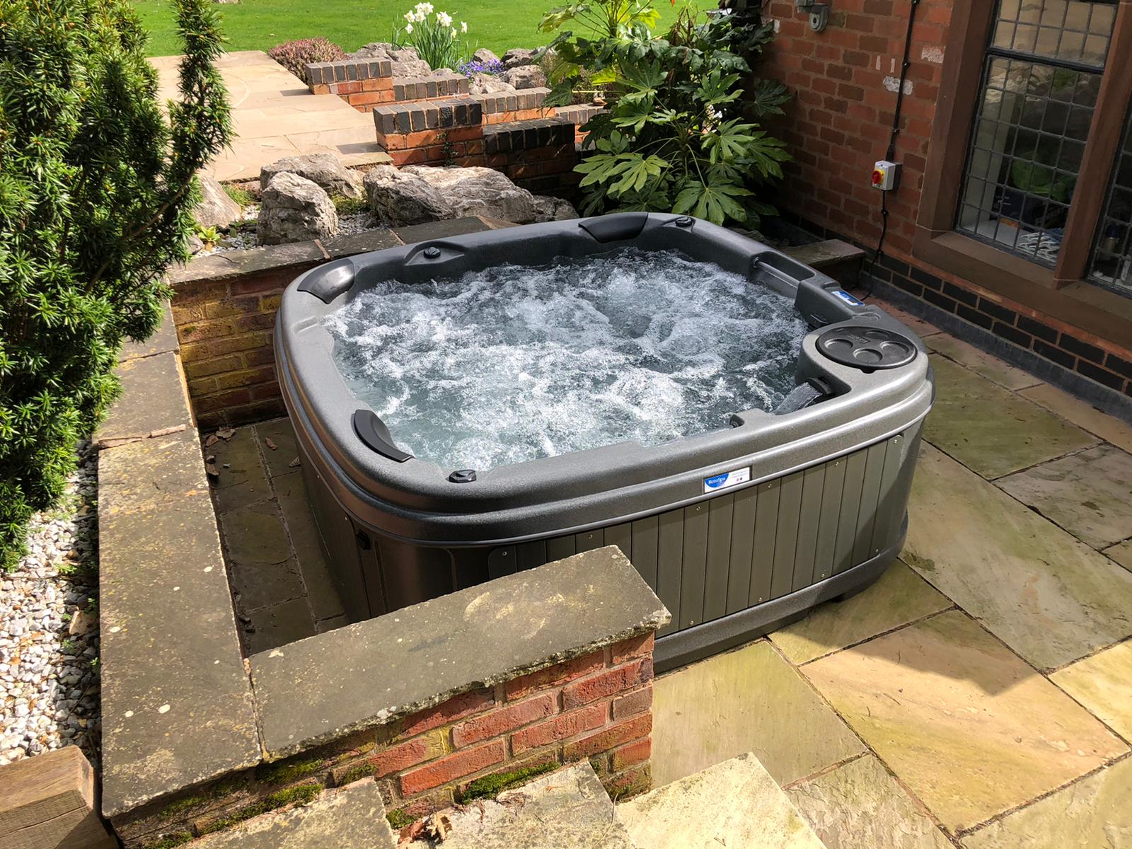 What you need to know about hot tub jets