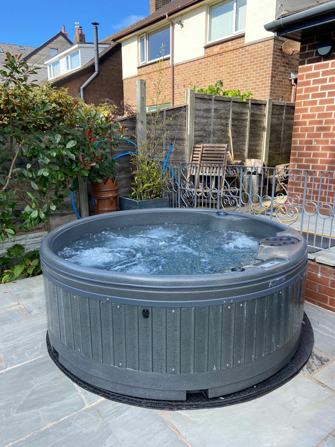 5 tips on how to set the best temperature for hot tub in summer
