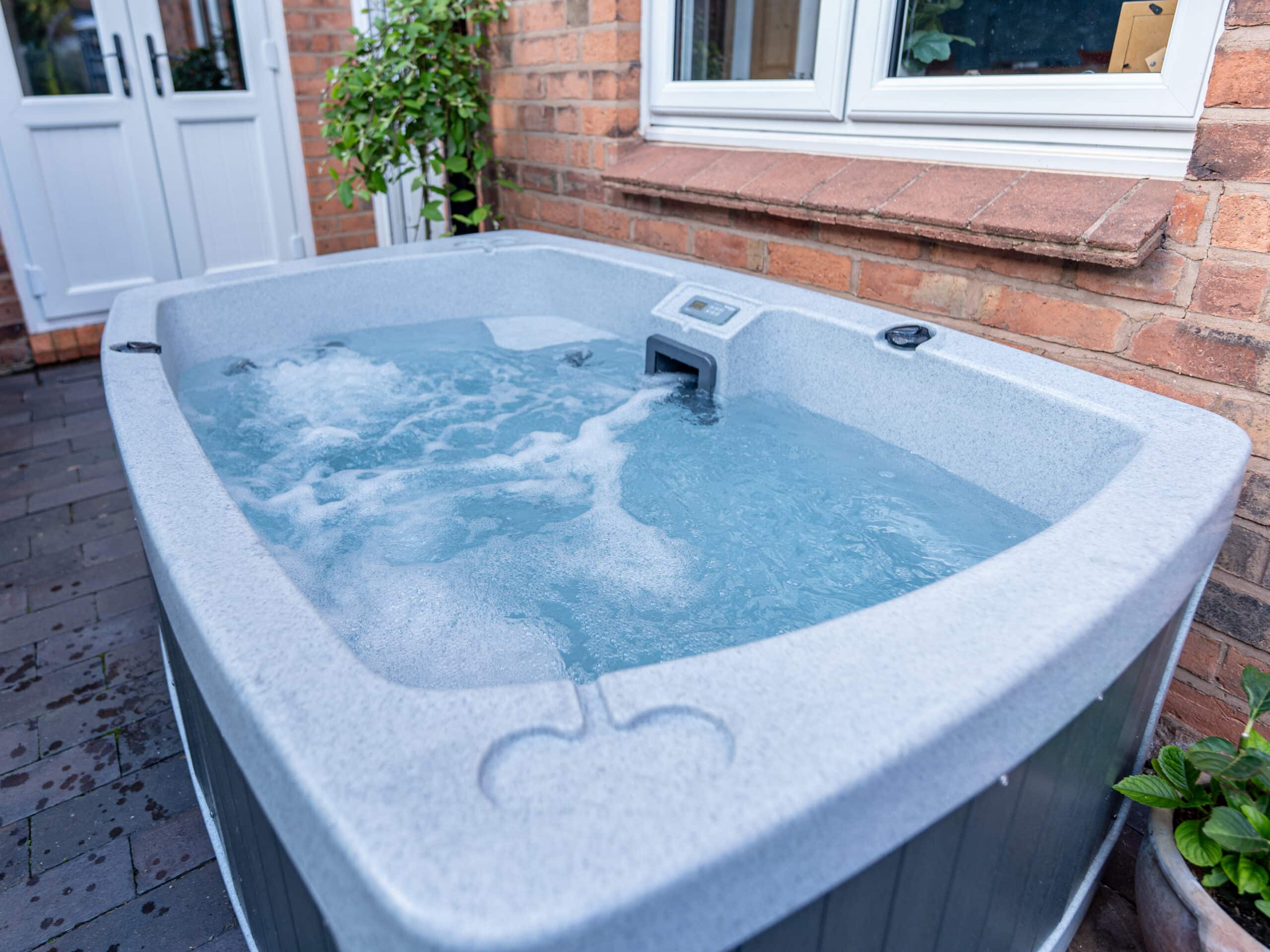 DuoSpa S240 | 2-person hot tub | RotoSpa