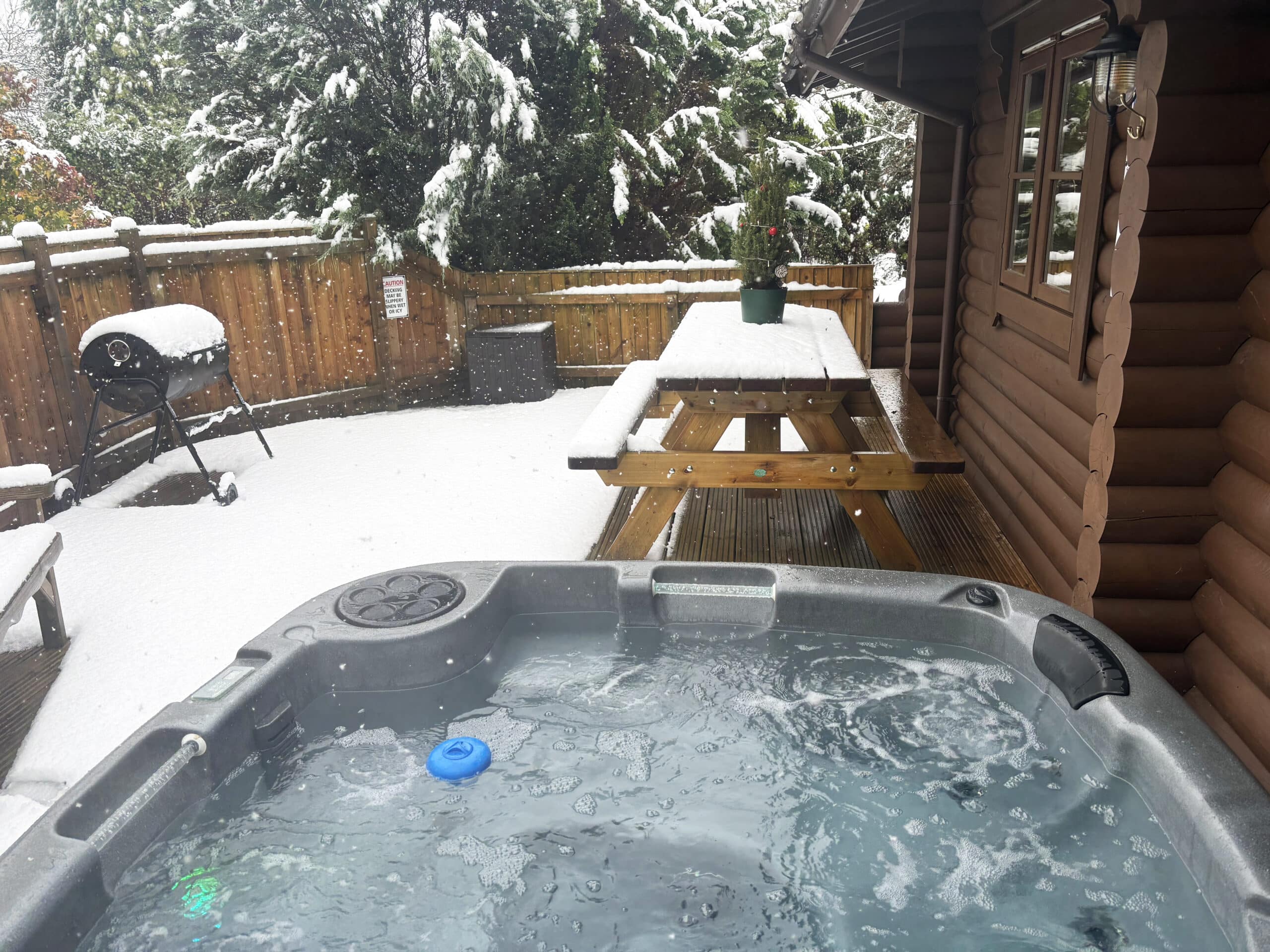 Understanding hot tub folliculitis